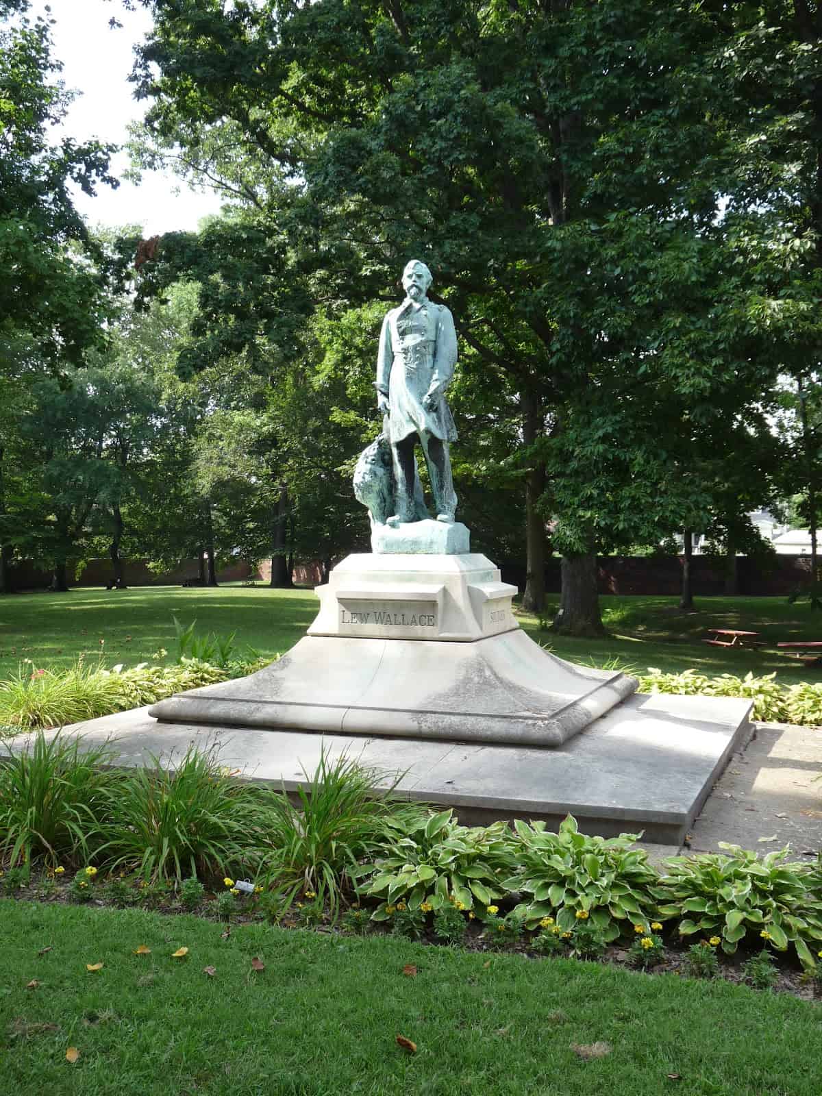 Statue O’Connor statue of Wallace with foundation by Sidney Speed ...